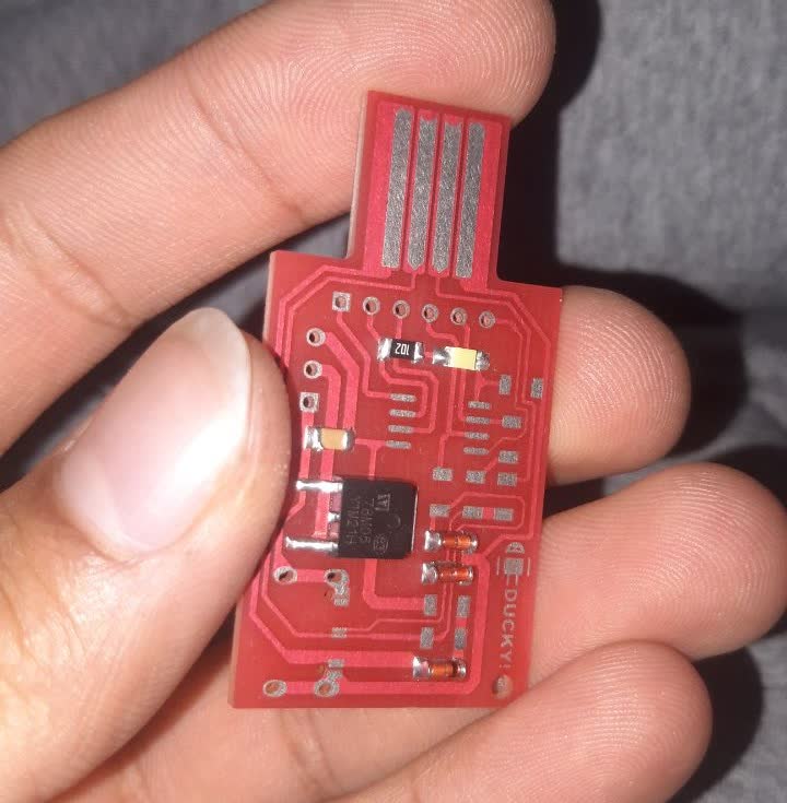 نمونه کار طراحی و ساخت برد BAD USB با نرم افزار آلتیوم و میکروکنترلر AVR